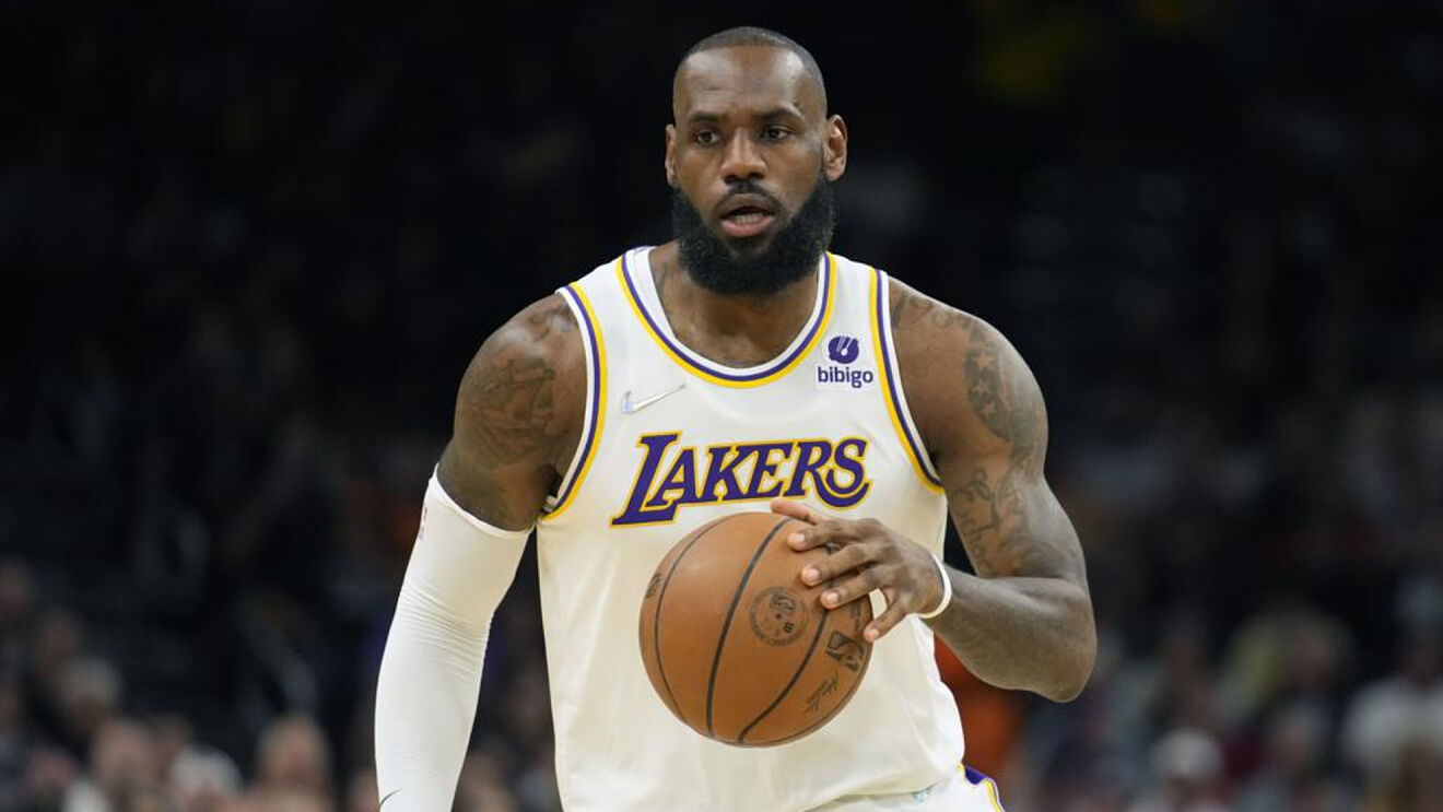 ليبرون جيمس سيمدّد عقده مع ليكرز حتى 2025 - Voice of Lebanon - صوت لبنان