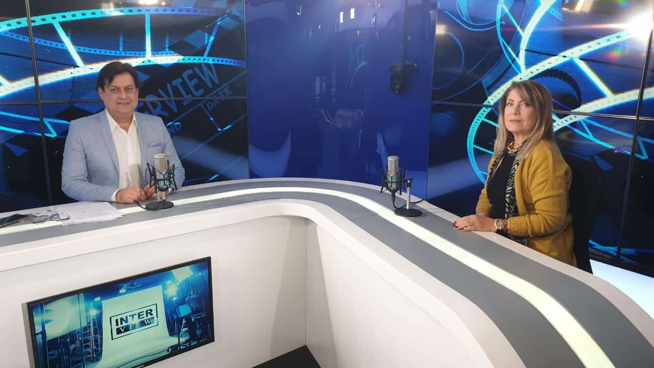 صوت لبنان 1003 1005 فاديا طنب الحاج ل انترفيو انطلاقتي مع العائلةالرحبانية ،وحملت بصوتي