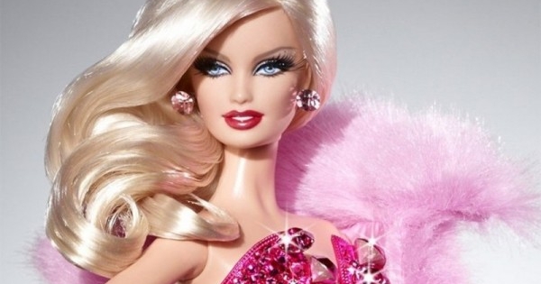 "باربي" في الـ 64 من عمرها !! - Voice of Lebanon - صوت لبنان